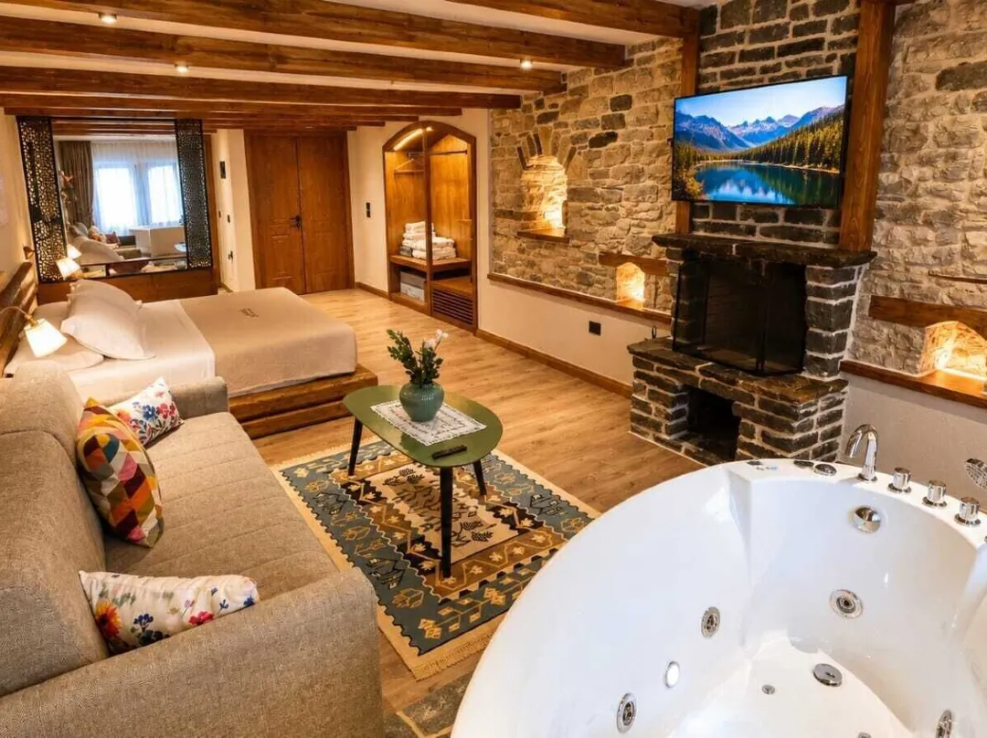 Cumaku Boutique Hotel - Gjirokaster