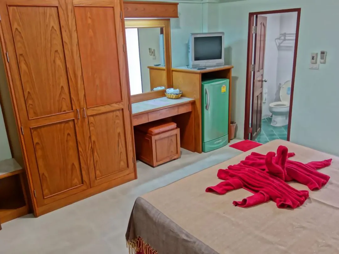 Lek Jomtien Hotel - Jomtien