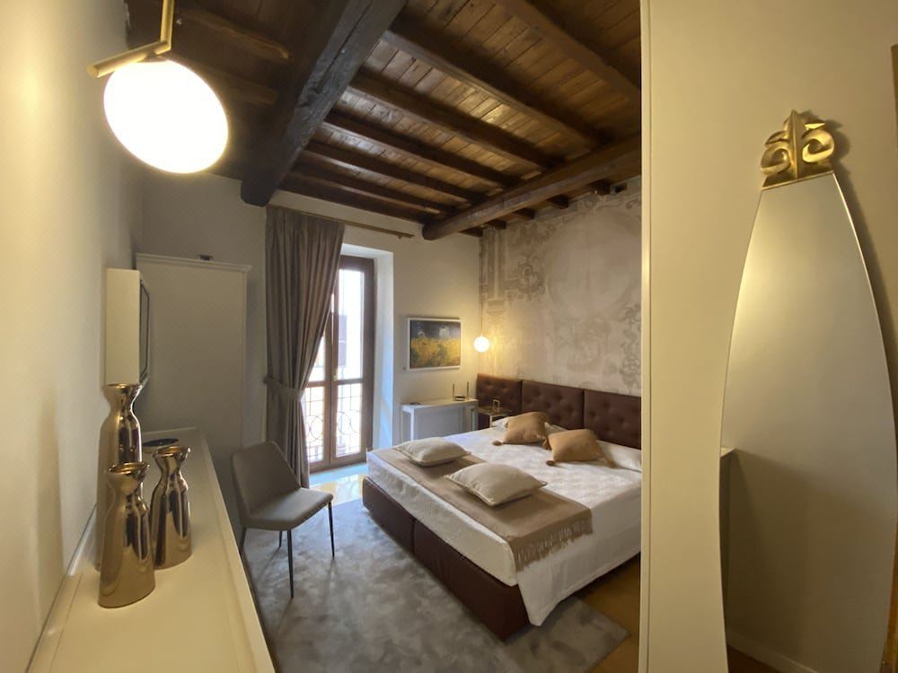 Rhona's Rooms - Roma