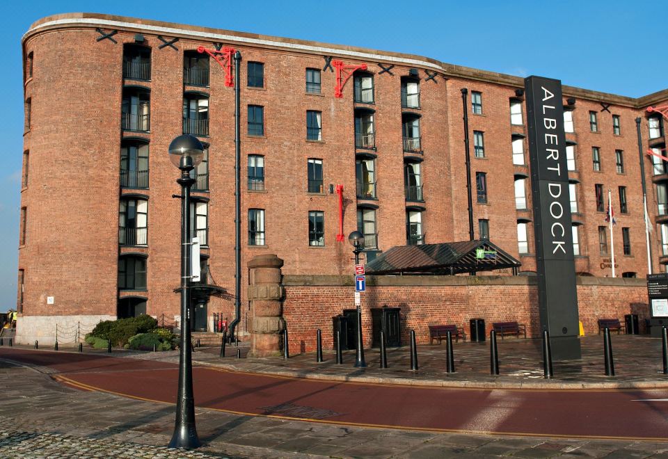 Holiday Inn Express LIVERPOOL ROYAL ALBERT DOCK By IHG Liverpool Holiday Inn Express LIVERPOOL ROYAL ALBERT DOCK By IHG Liverpool