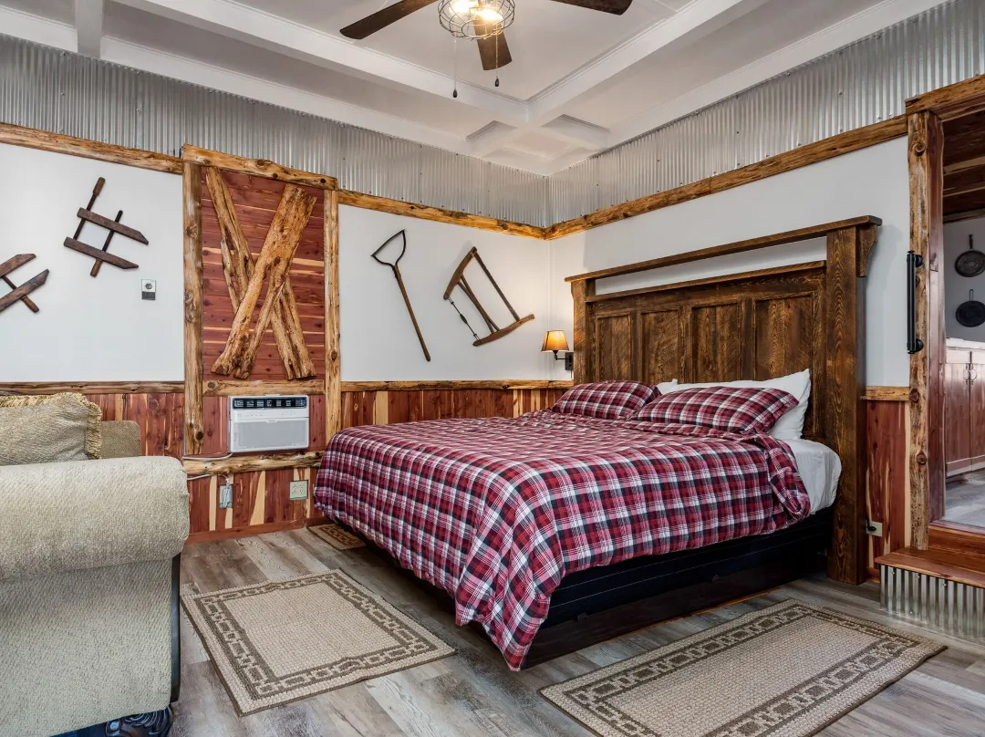 Log Cabin Inn - Eureka Springs, AR
