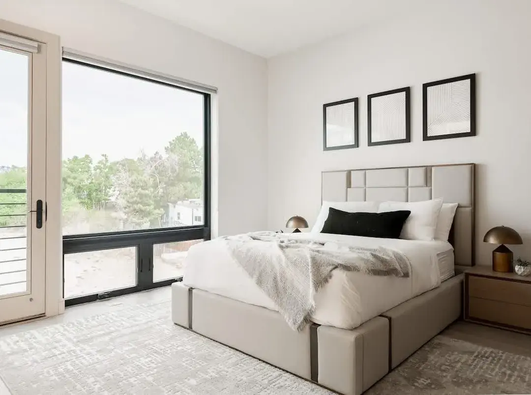 Private Balcony And Rooftop Retreat - Luxurious Haven - Lakewood