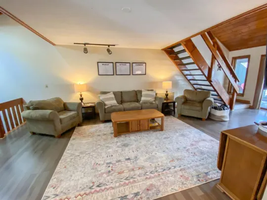 Scenic Views And Cozy Fireplace Access - Spacious Retreat - North Conway, NH