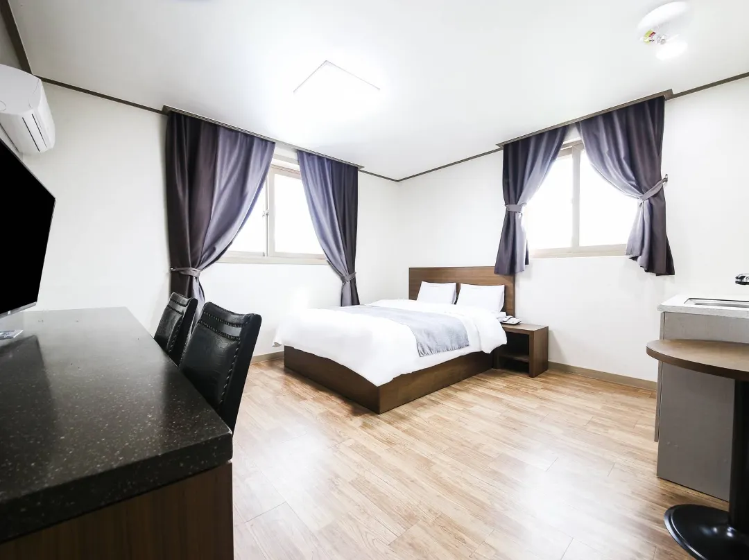 Gangneung Hyundai Motel - 江陵