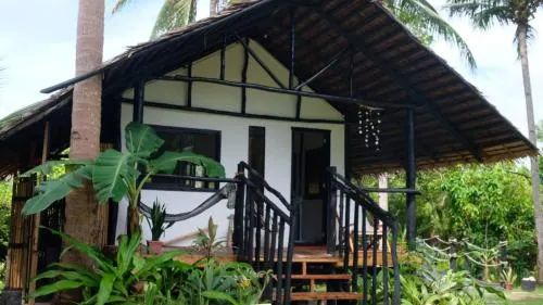 Binga Beach Resort - San Vicente, Philippines