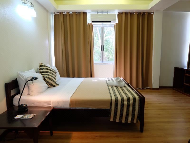Marina De Bay Tourist Inn - Puerto Princesa