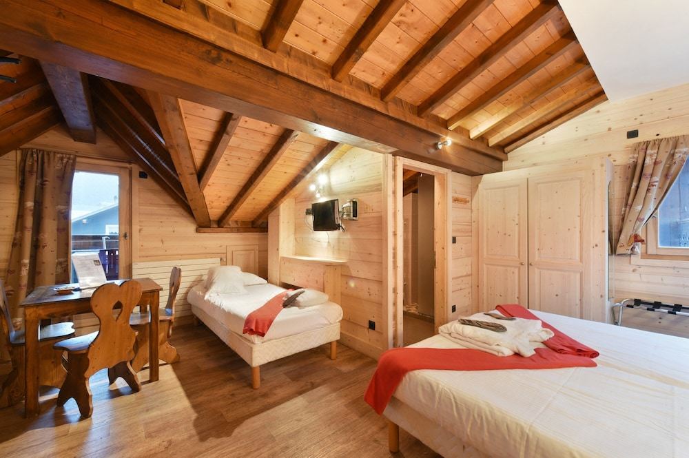 Loc Hotel Alpen Sports - Taninges