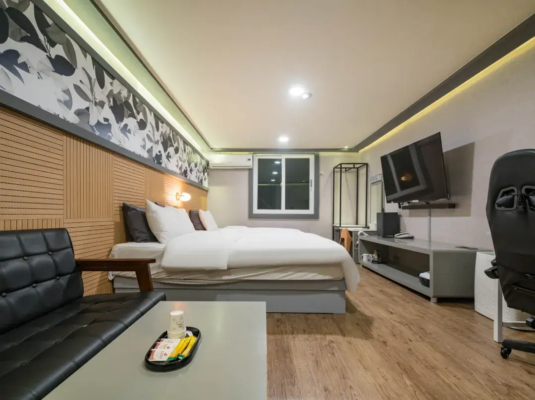 Gwangju Hanam Amare Hotel - 우산동