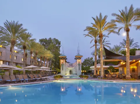 Doubletree By Hilton Bemidji - Bemidji, MN