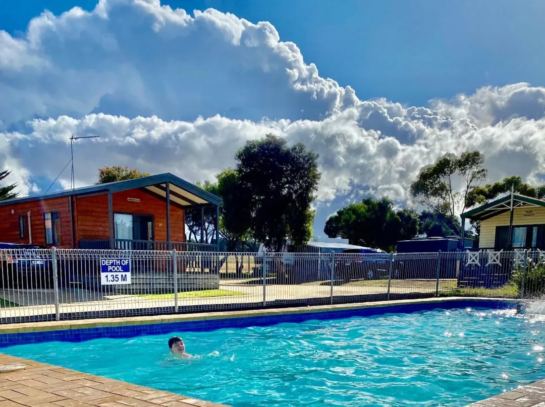 Geelong Surfcoast Hwy Holiday Park - Geelong
