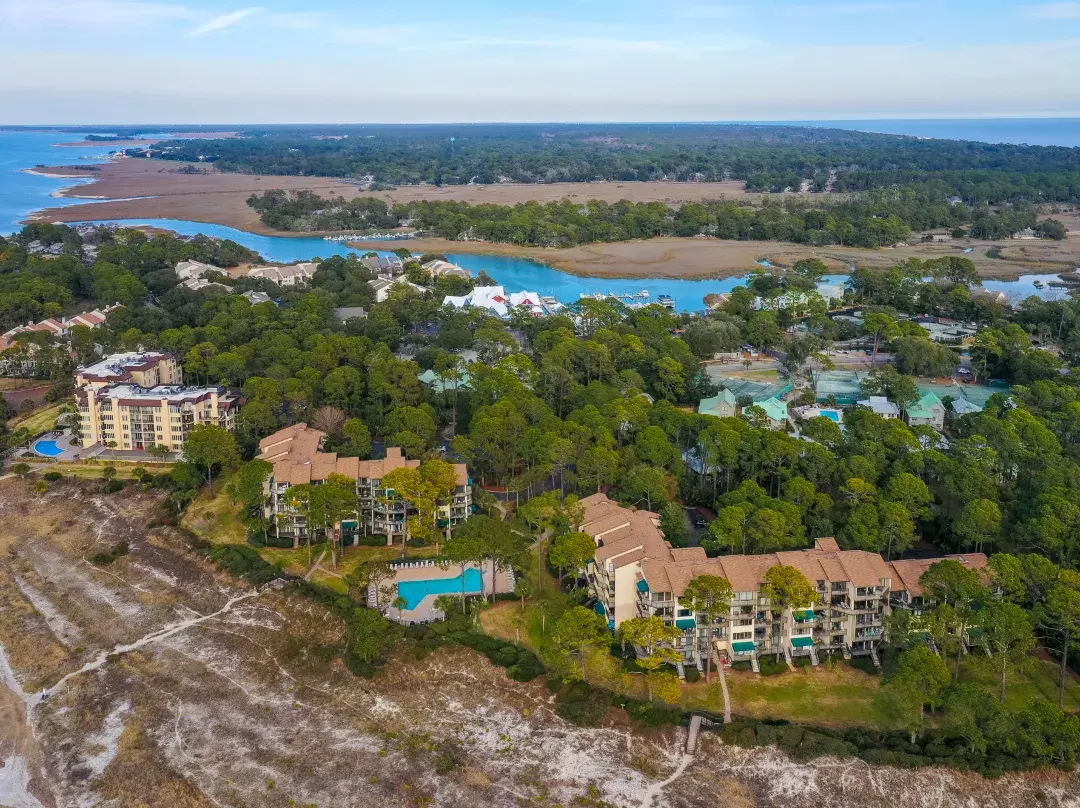 Stunning Ocean Views And Tennis Access - Exquisite Coastal Retreat - 布拉夫頓