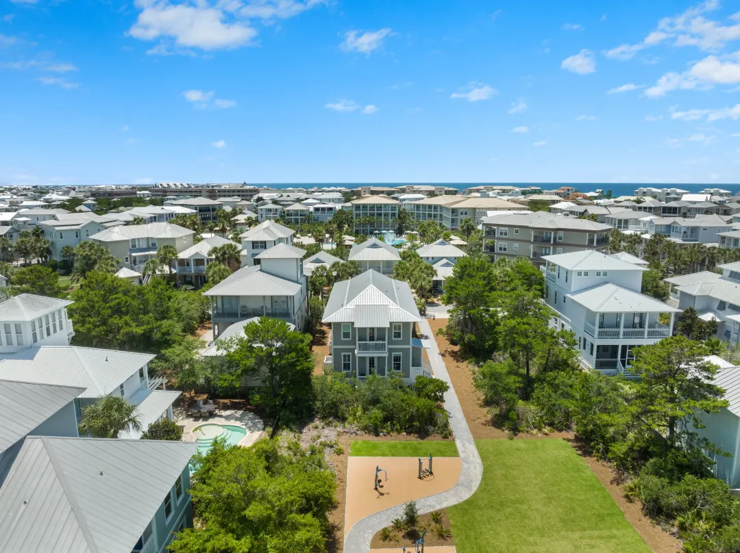 Lagoon Pool And Outdoor Kitchen - Elegant Beach Retreat - Alys Beach, FL