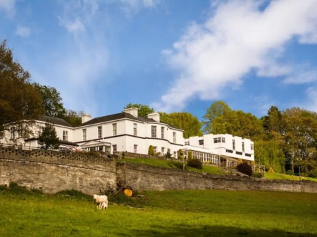 The Manor Hotel - Wales