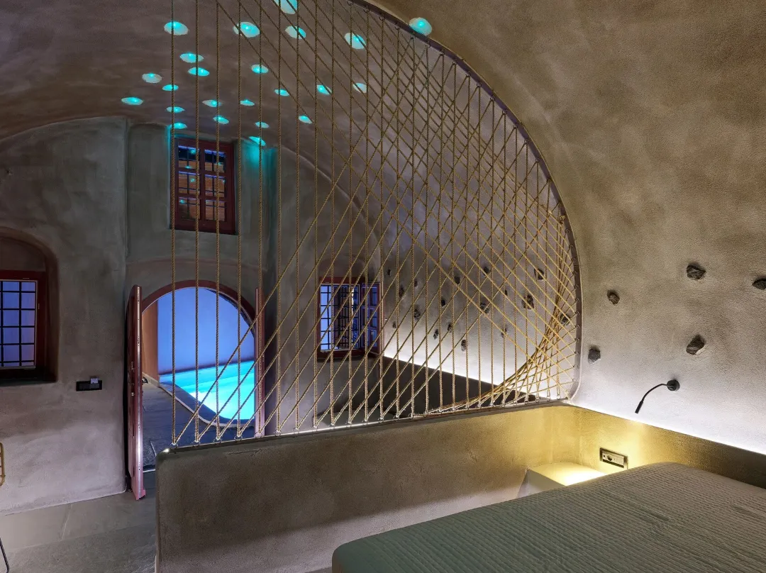 Andronikos Canaves - Oia