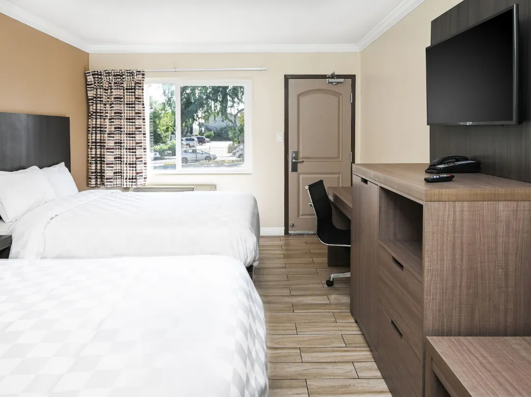 Sea Rock Inn - Long Beach - Compton, CA