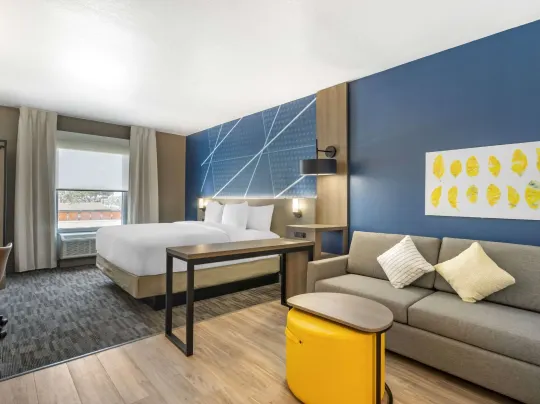 Comfort Inn & Suites New Port Richey Downtown District - 