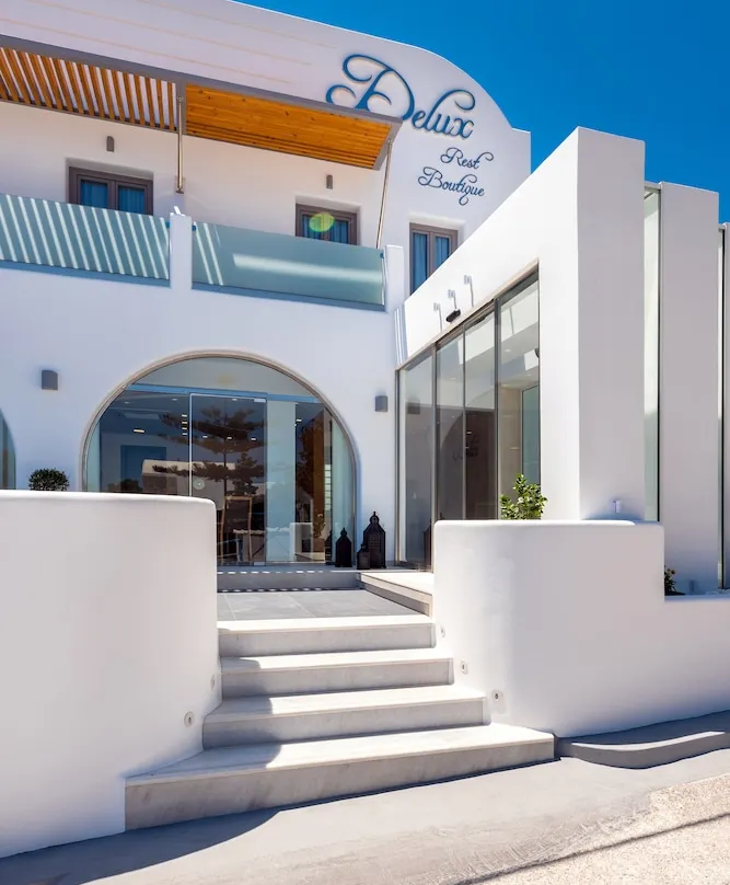 Deluxe Hotel Santorini - Santorini