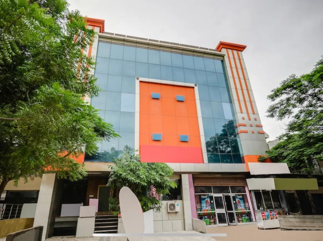 Pinky Hotel - Dausa