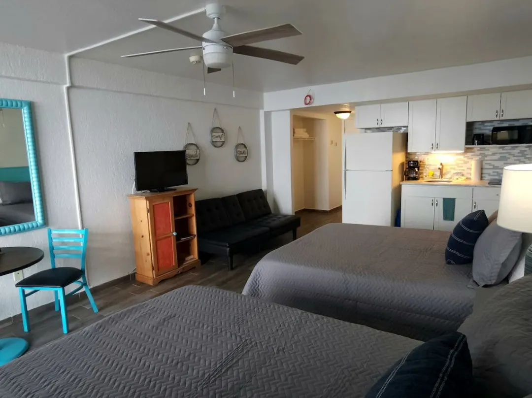 Oceanfront Paradise - Pool, Surfing, Balcony, Stunning Views - Daytona Beach, FL