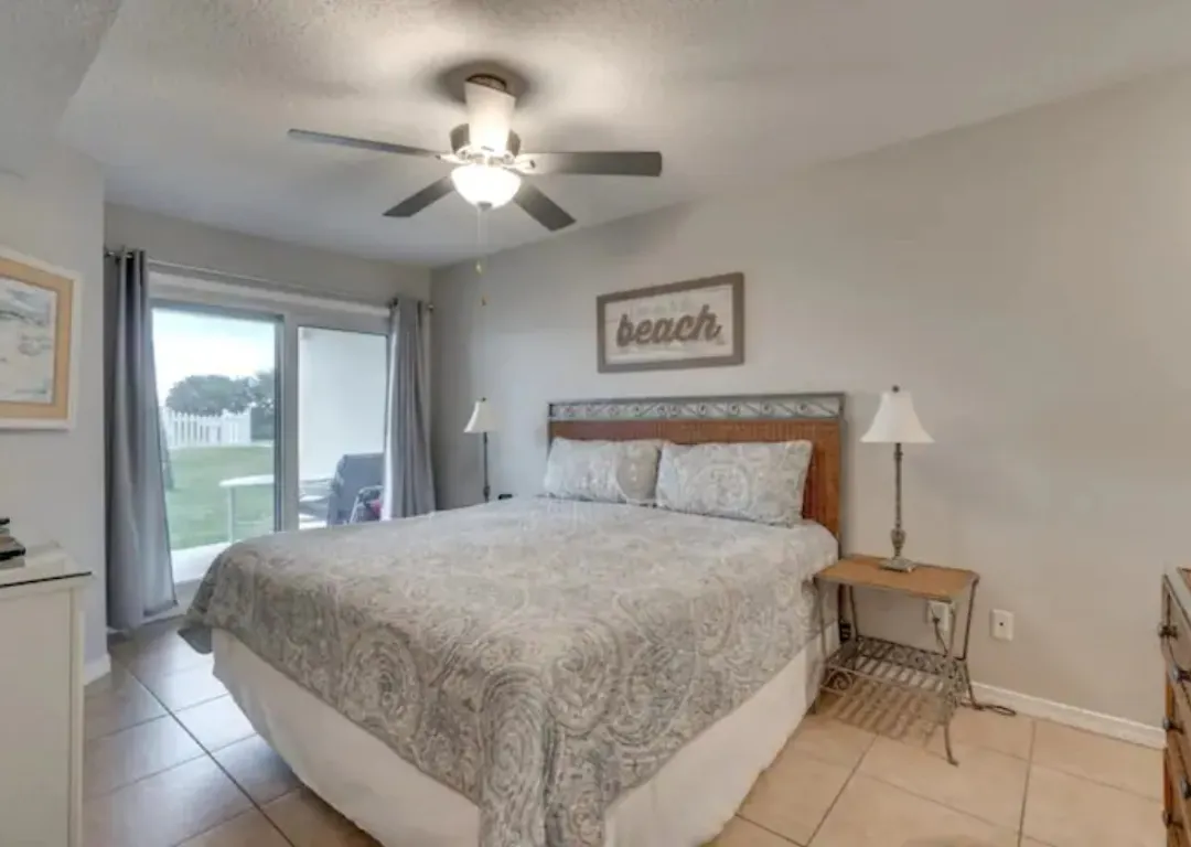 Beachfront Access And Modern Kitchen - Stunning Coastal Haven - Miramar Beach, FL