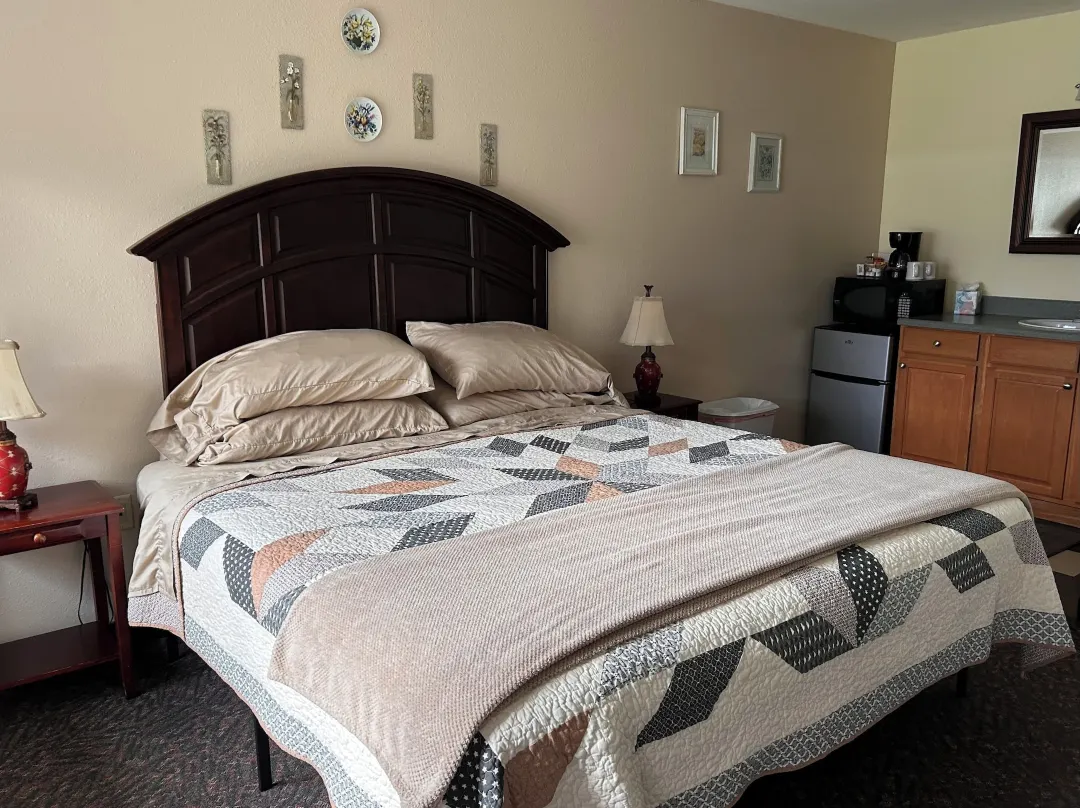 Bird Creek Motel - Anchorage, AK