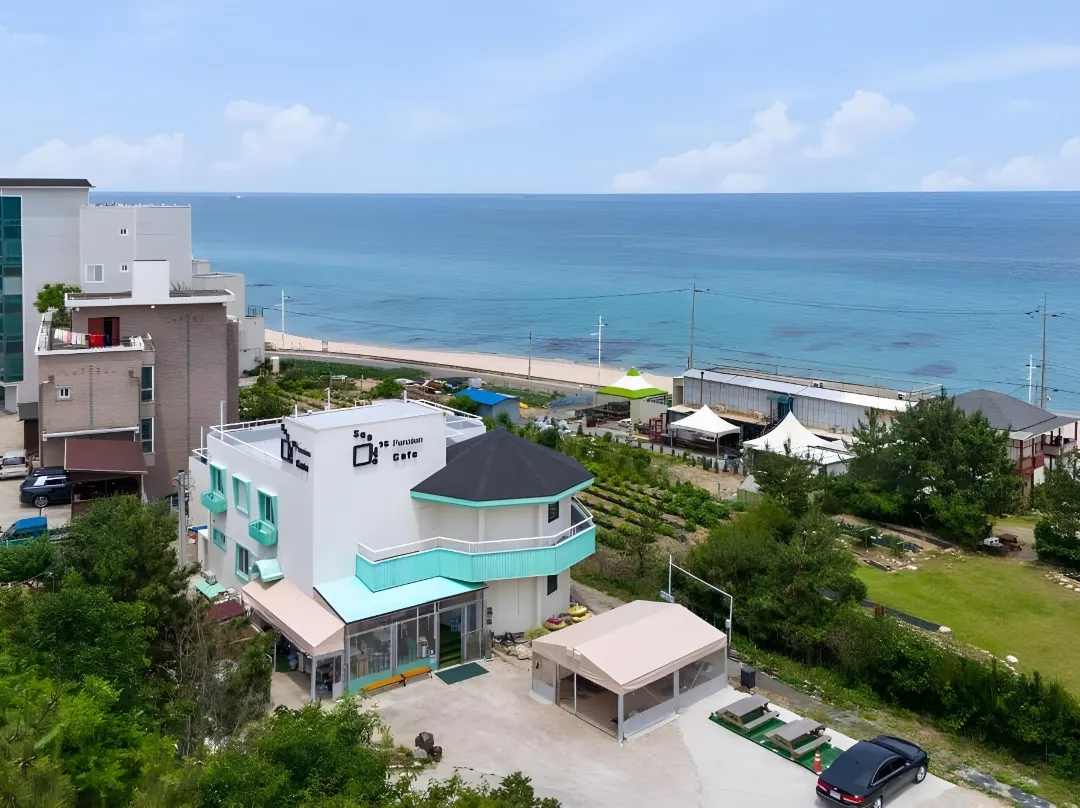 Gangneung Seamung's Cafe Pension - Gangneung-si