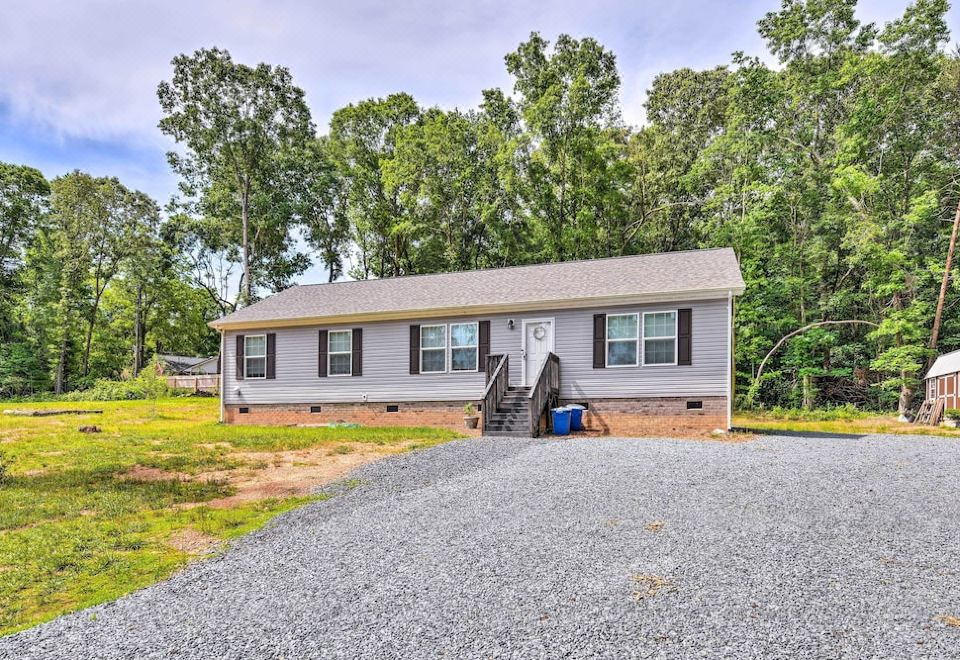 Charming Family-Friendly Wingate Home w/ Pond,Union County - Updated ...