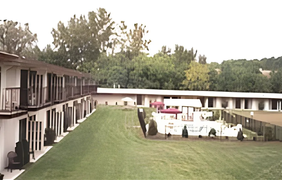 Howard Johnson Express Inn - Binghamton, NY
