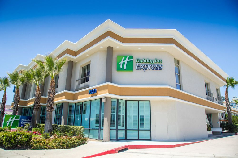 Holiday Inn Express Newport Beach Reviews: 119 Verified Reviews Latest ...