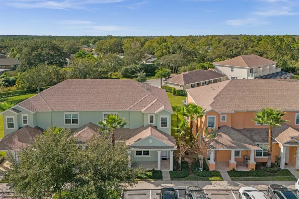 Screened Pool And Fully Equipped Kitchen - Charming Family Haven - Four Corners, FL