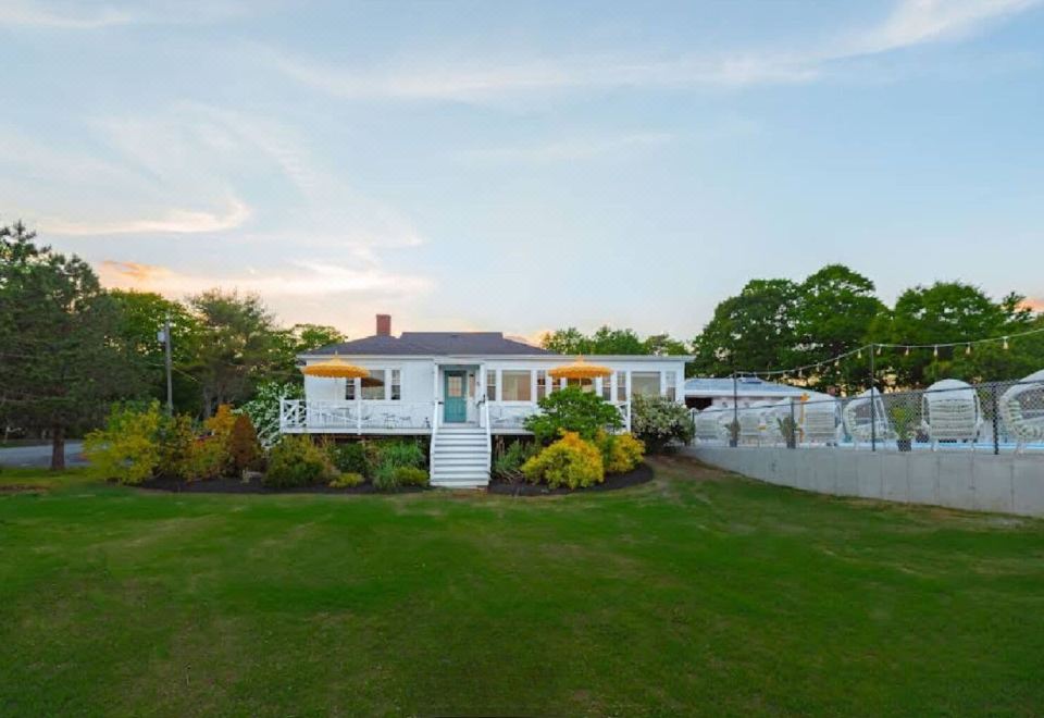 Rye Motor Inn - Oceanfront, Walk to Beach, Rye - 2026 Updated Prices ...