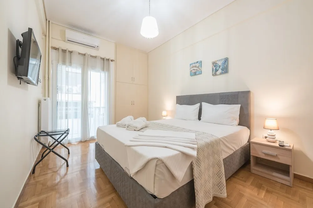 Elegant Home In Quiet Street By Cloudkeys - Athens