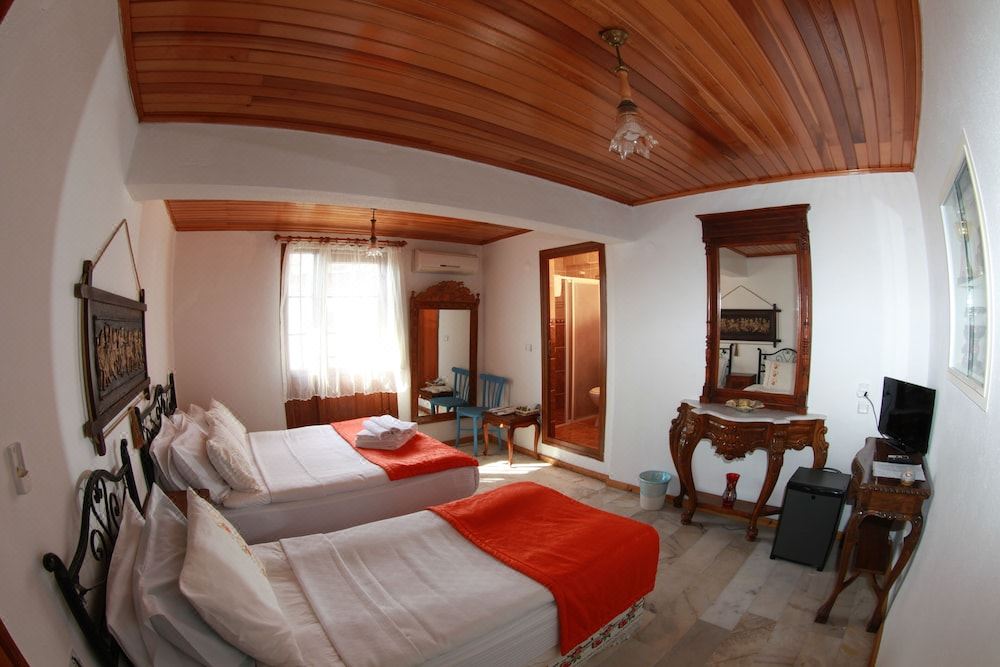 Antik Motel - Alaçatı