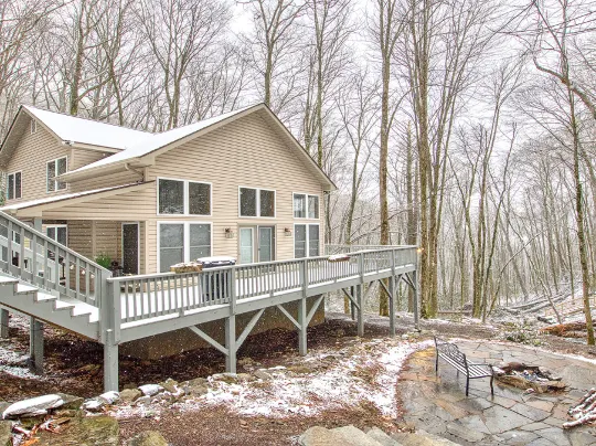 Charming Mountain Haven With Gas Fireplace And Fire Pit - Cozy Escape - Maggie Valley, NC