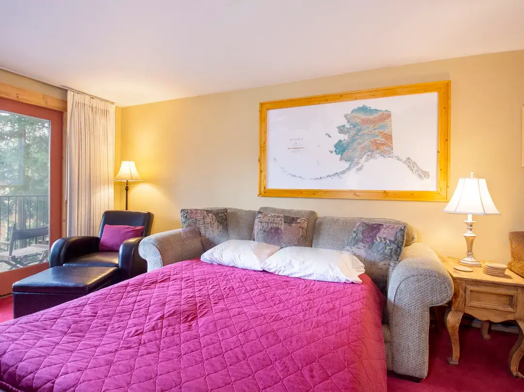 Heated Indoor Pool And Cozy Fireplace - Luxurious Ski Retreat - Winter Park, CO