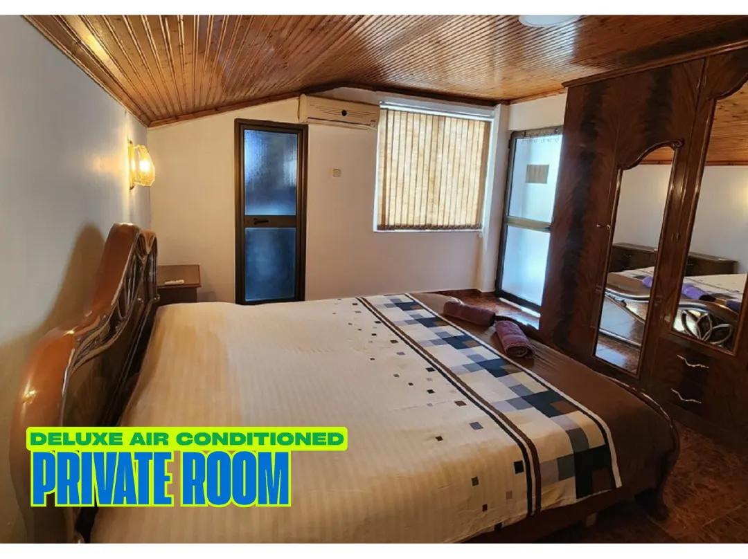 Topo Hostel - Tirana
