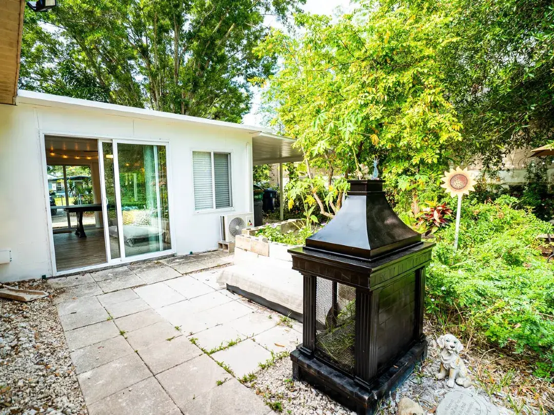 Indoor Game Room And Fully Equipped Kitchen - Cozy Chic - Tampa, FL