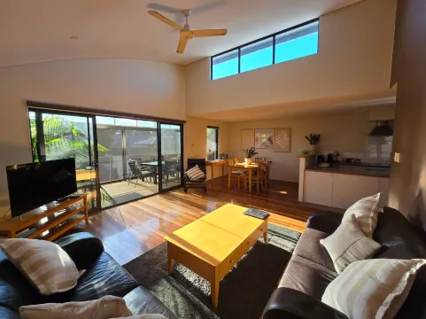 Sunset On Fearn, Lovely 2 Bedroom Apartment - Margaret River