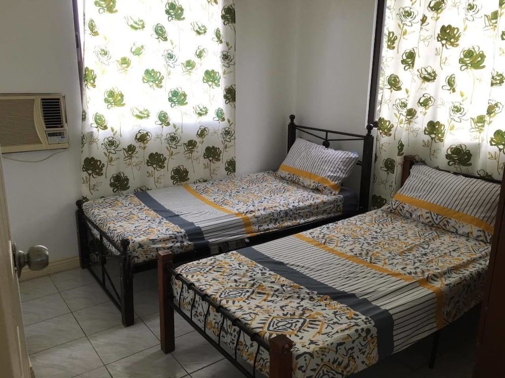 Cranberry's Place - Iloilo City