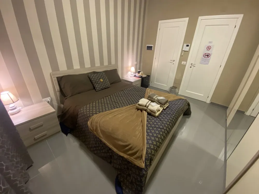 B & B Vico Grande - Naples
