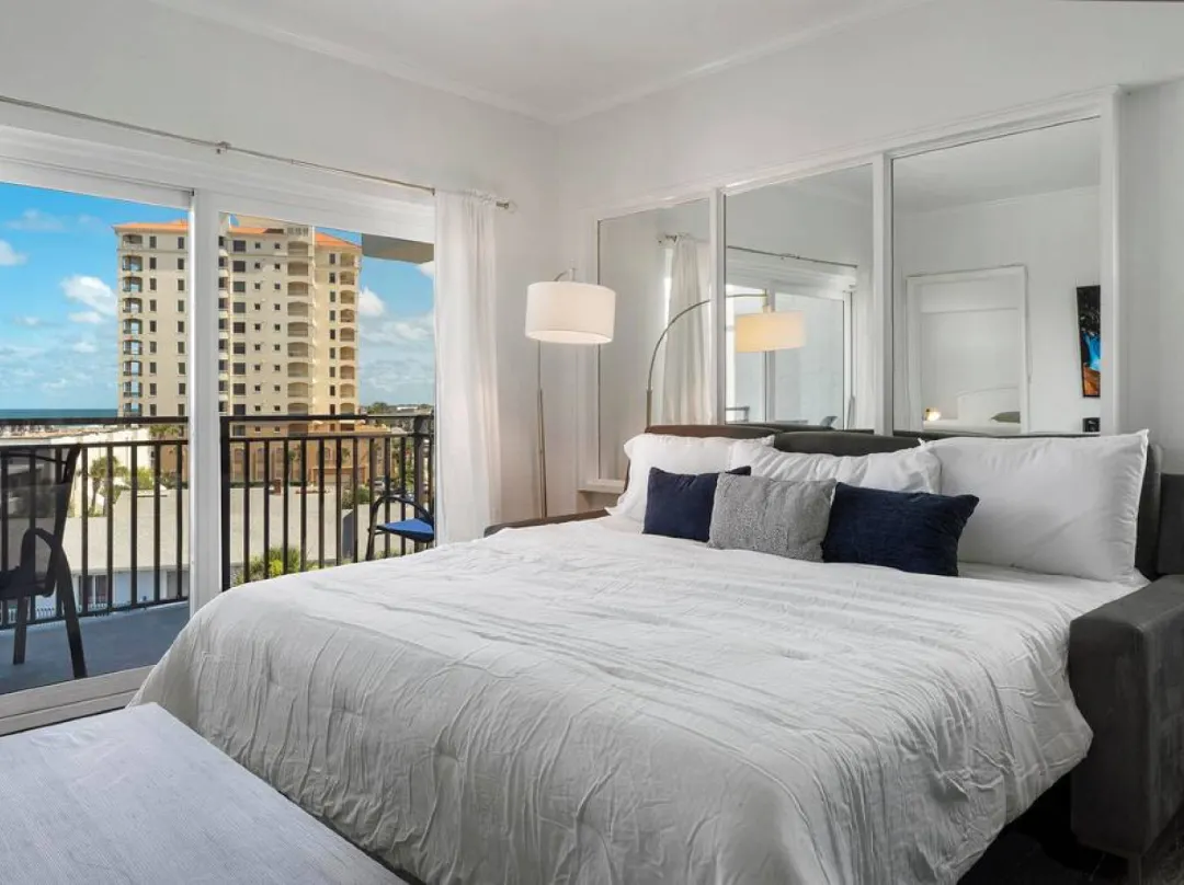 Beachfront Oasis - Pool, Stunning Views, Elevator - Jacksonville Beach, FL