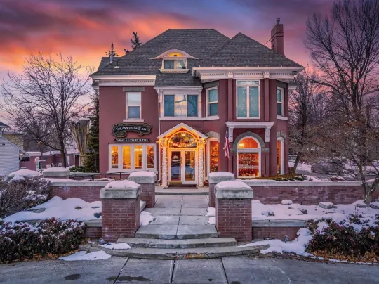 The Anniversary Inn - Logan - Logan, UT