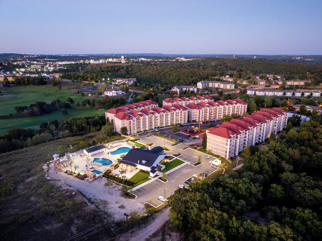 Grand Crowne Resort - Branson, MO
