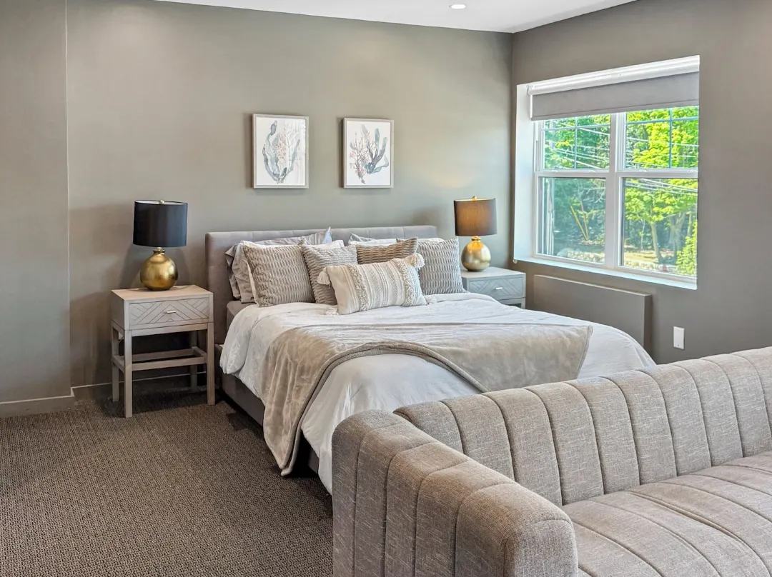 Daniella's Suites - Beverly, MA