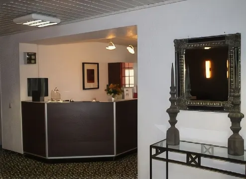 Hotel Haus Thomas - Köln