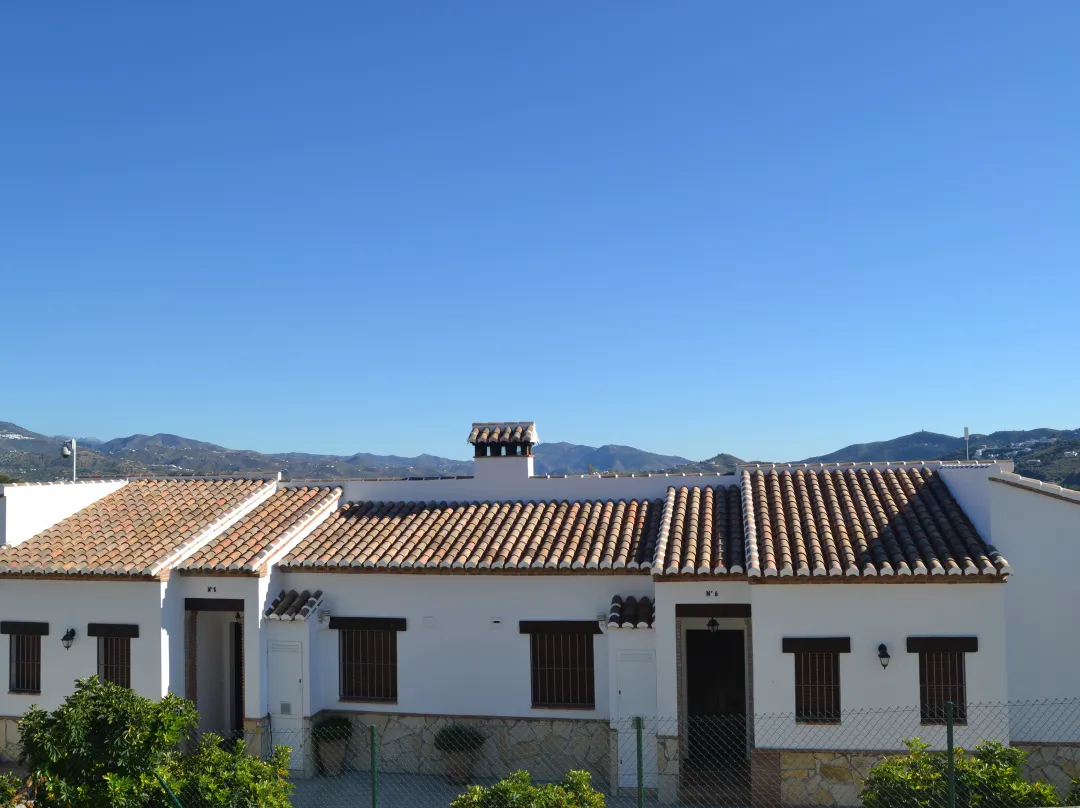 Alojamientos Huetor , Casas De Vacaciones En La Naturaleza - Alhama