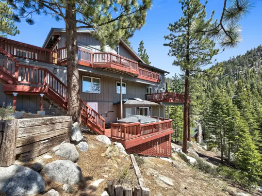Mountain Views And Hot Tub - Stunning Mountain Top Retreat - Lake Tahoe