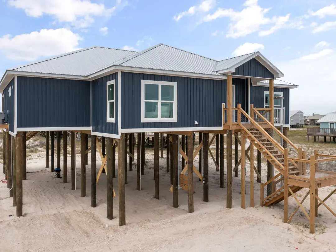 Gulf Views And Spacious Living - Stunning Coastal Haven - Dauphin Island, AL