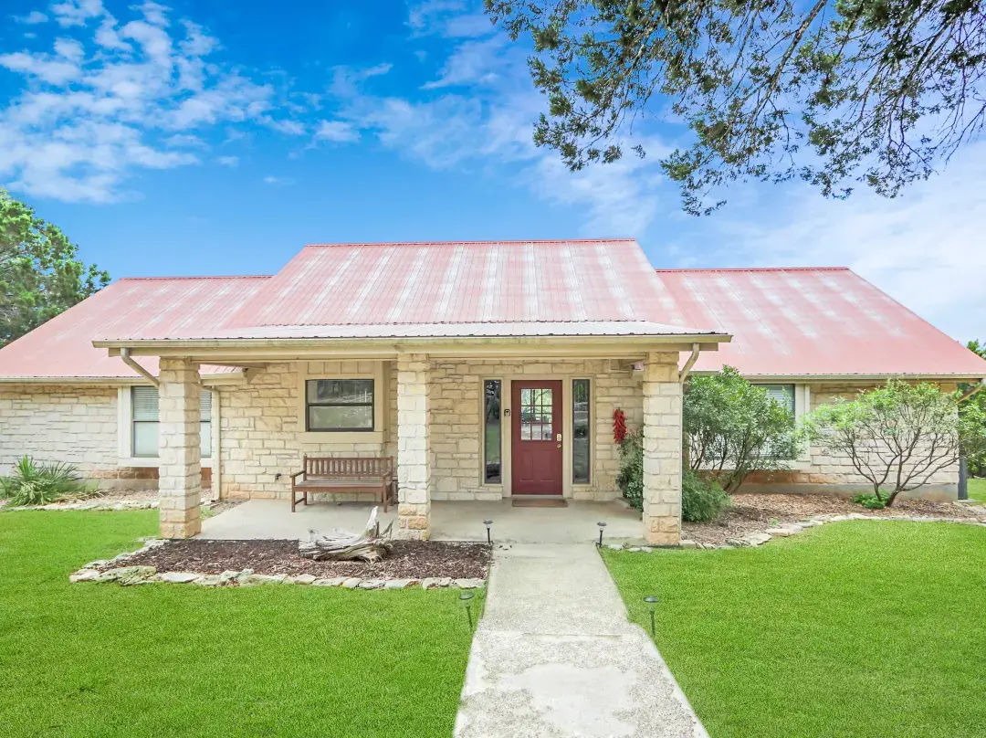 Tranquil Oasis With Hot Tub And Scenic Views - Charming Nature Retreat - Wimberley, TX