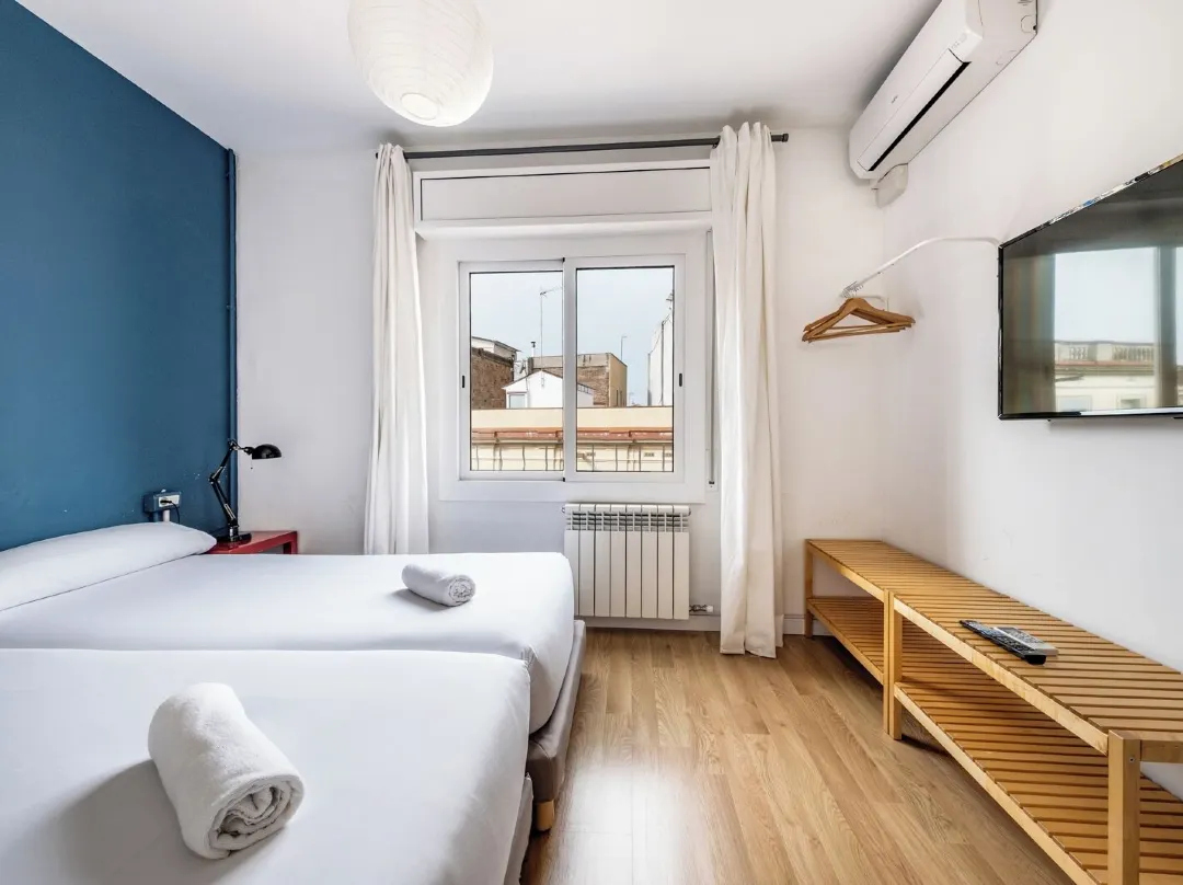 Ainb Barcelona Sants Apartments - Barcelona